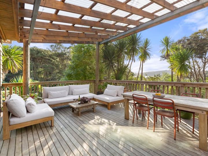 Banana Blossom Lodge - Raglan