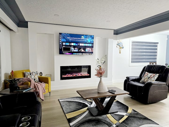 Rgw's Cozy Casa
Modern Style - Edmonton
