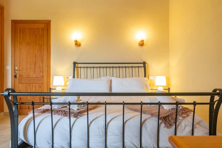 Chambre Double Salle D Bain Petit Déjeuner Piscine - Mallorca
