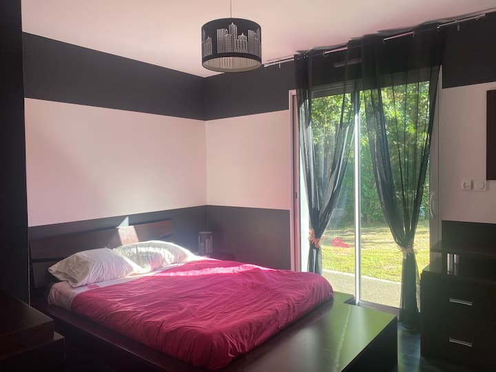 Chambre Indépendante & Spacieuse Avec Piscine - Romorantin-Lanthenay