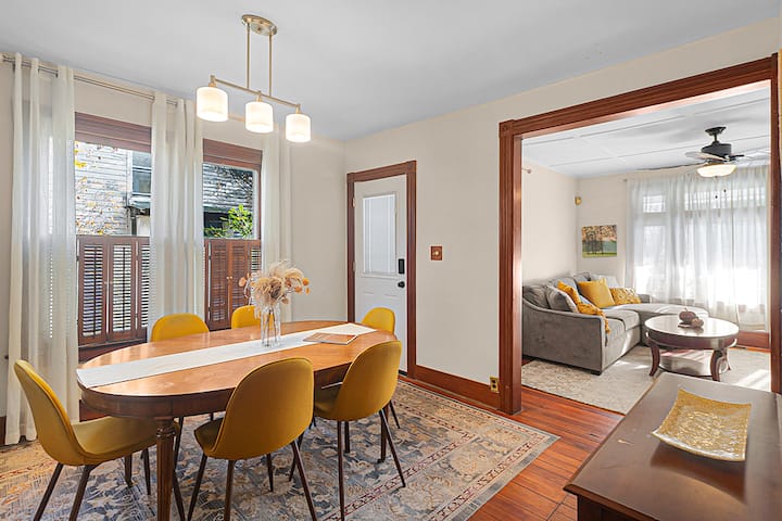 Walk To Downtown, Park 
And Near The Track - Saratoga Springs, NY