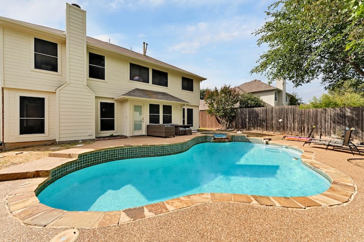 4 Bd Pool Jaccuzzi Near Denton - Corinth, TX
