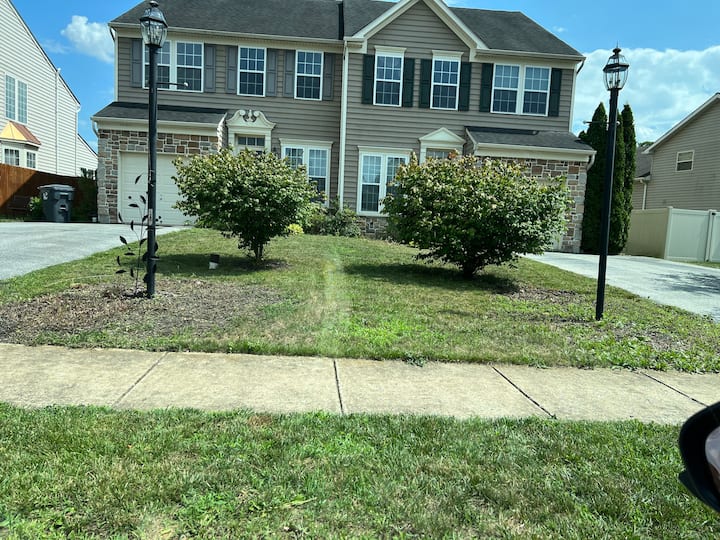 Bedroom/bath/living Room - Hanover, PA