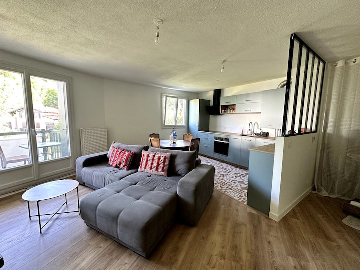 T2 Rénové Avec Balcon - Saint-Jean-de-Luz