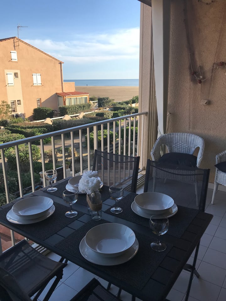 Les Pieds Dans Le Sable - Narbonne