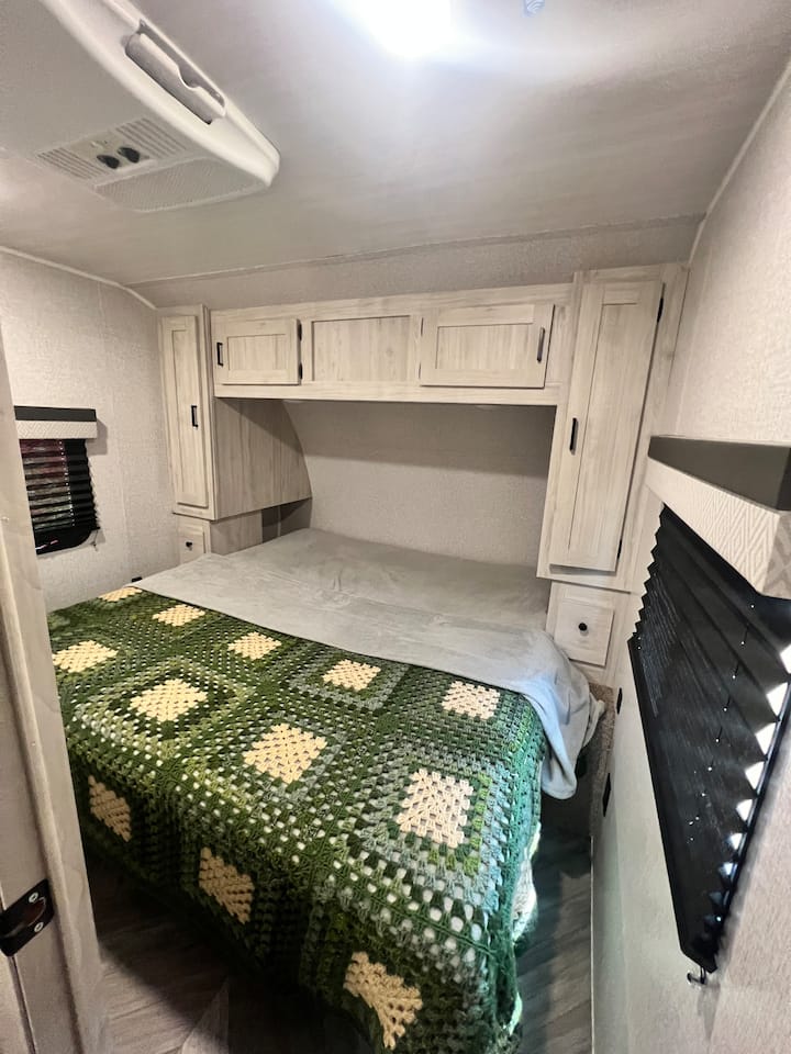 Rv Camper - Retreat, TX