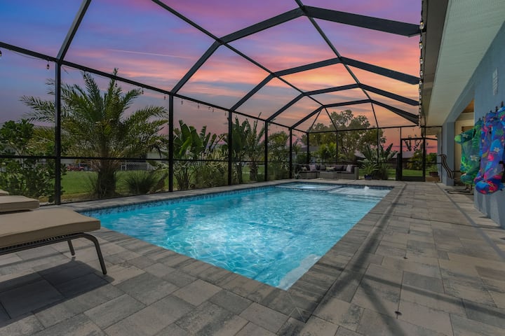 Cozy Villa Oasis | Salt Pool & Heated Spa| 4bd2ba - Cape Coral, FL