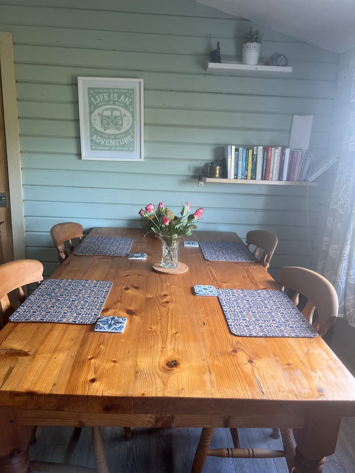 Romantic Cabin, Next To A Well-being Clinic - Bedfordshire