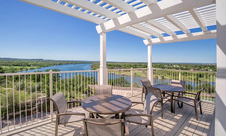 Lakeside Resort At Marble Falls-2-bd Penthouse - Marble Falls, TX
