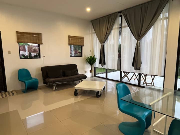 Modern House
Staycation - Alfonso