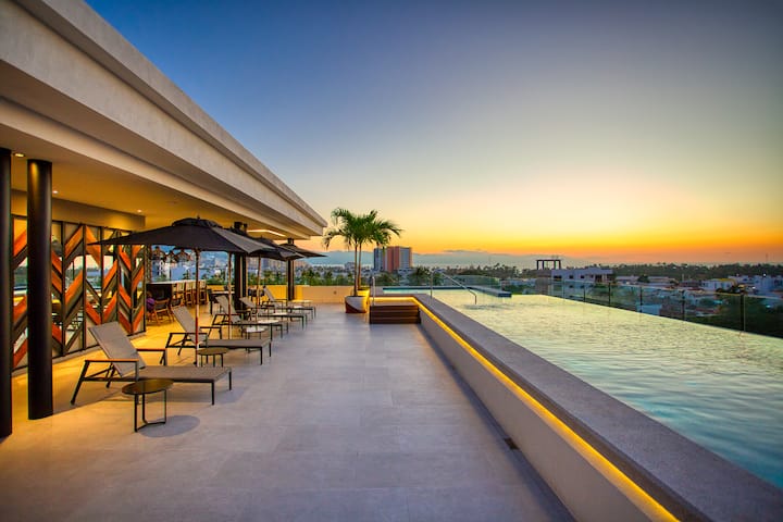 Spacious Apartment, Rooftop Pool, Lovely Views 6f - Puerto Vallarta