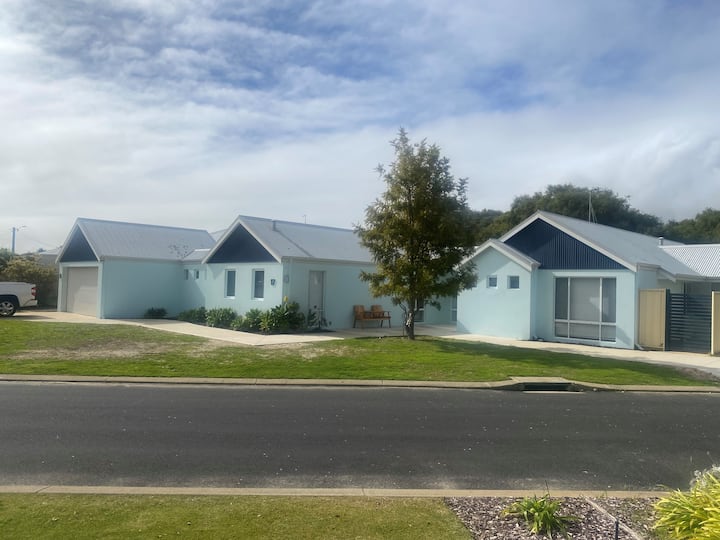 Manna Mews - Busselton