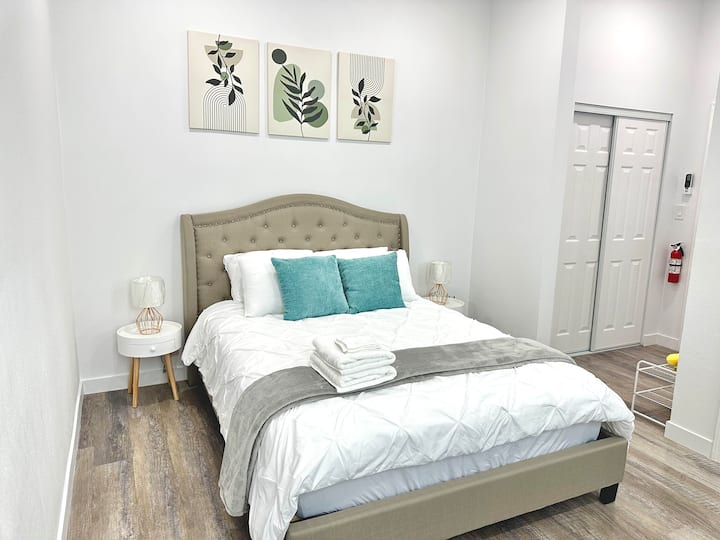 The Peaceful Escape In The Heart Of The City - Claremont, CA