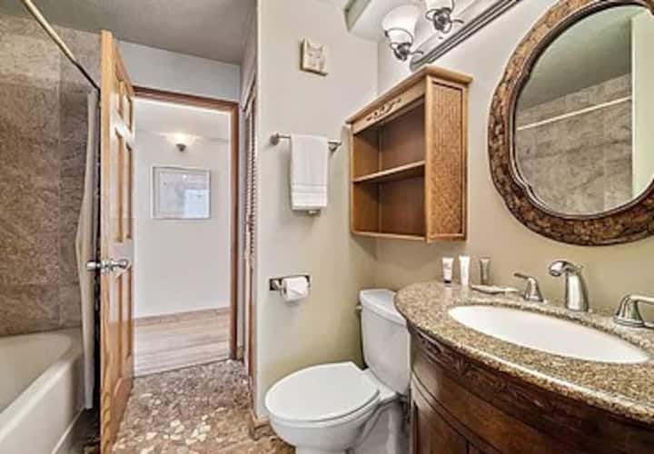 Affordable Spacious Timeshare - Honolulu, HI