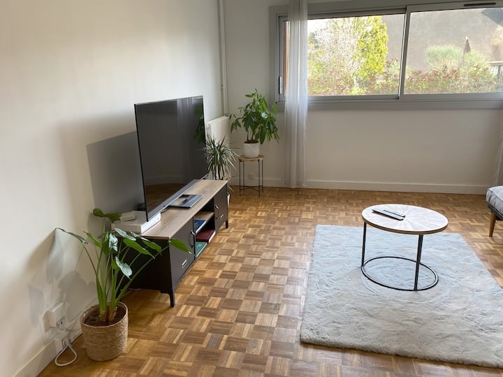 Studio Centre Ville D'orsay - Gif-sur-Yvette