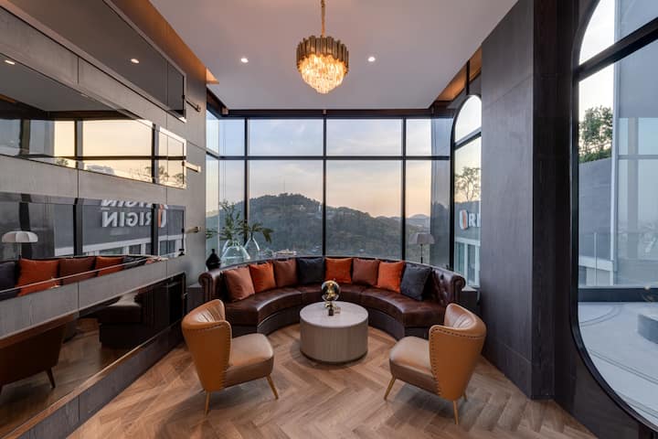 Fully Equipped Studio | Heart Of Sriracha - Si Racha