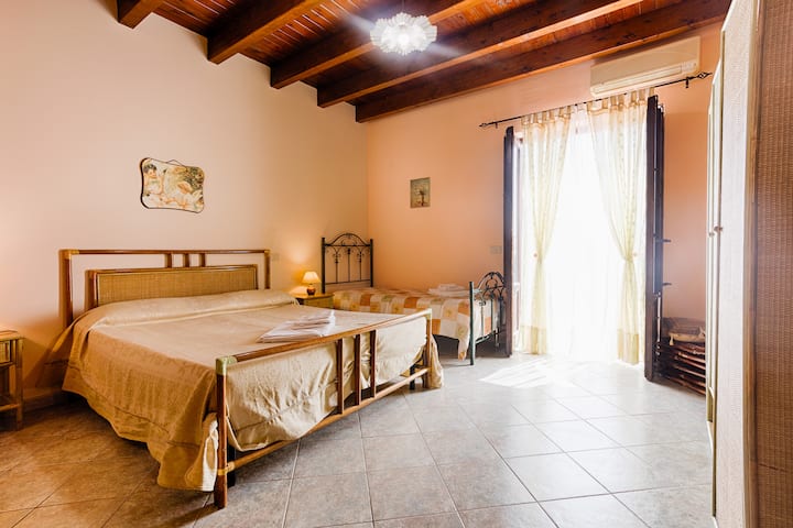 Corso Garibaldi - Castellammare Cozy Apt X3 - Castellammare del Golfo