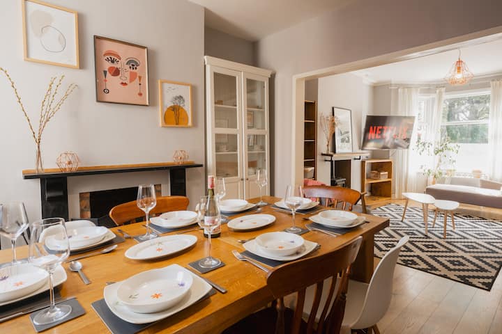 Sleeps 6/off Street Parking - 1 Car/close To City - Chester