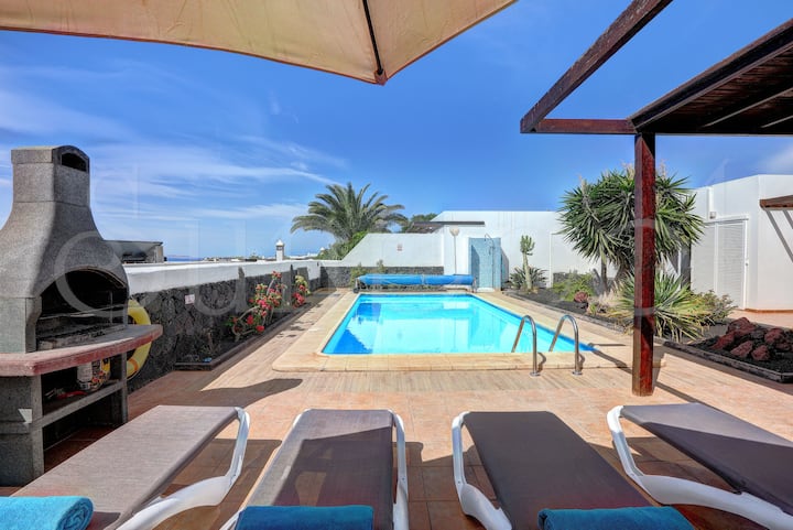 Villa Canas à Las Coloradas, 4 Chambres. - Lanzarote