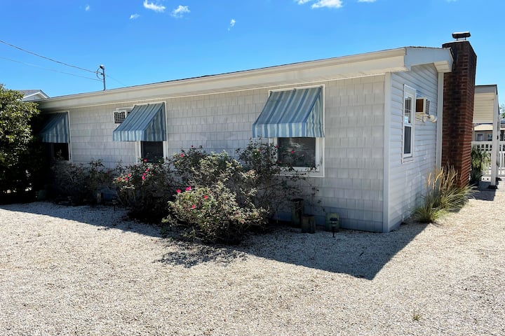 Charming Beach House On Lagoon - Long Beach Island, NJ