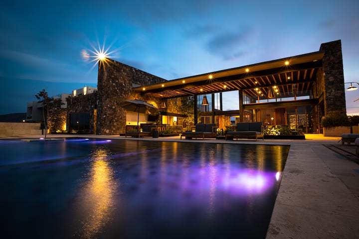 Luxury 4br Home With Private Jacuzzi Near Downtown - San Miguel de Allende