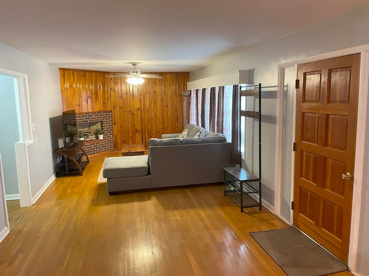 Two Families On Holiday ? We Got You Covered ! - Danville, VA