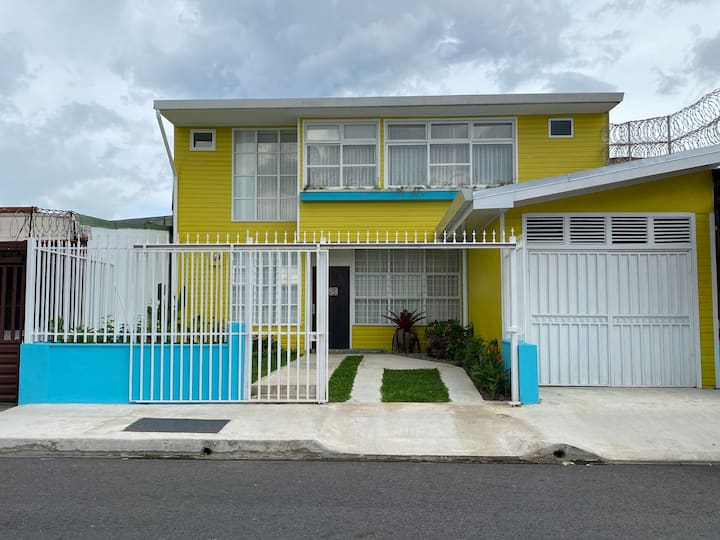Entire Bogana Haus | 4br | Housekeeping Included - Costa Rica