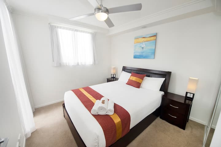 Gladstone Central Plaza One Bedroom Apartment - Gladstone Central