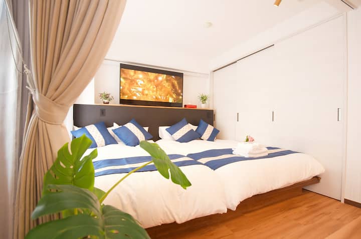 新宿歌舞伎町、新大久保至近。新宿駅も徒歩圏内。東新宿駅から施設まで徒歩2分。渋谷、池袋直通 - Shinjuku City