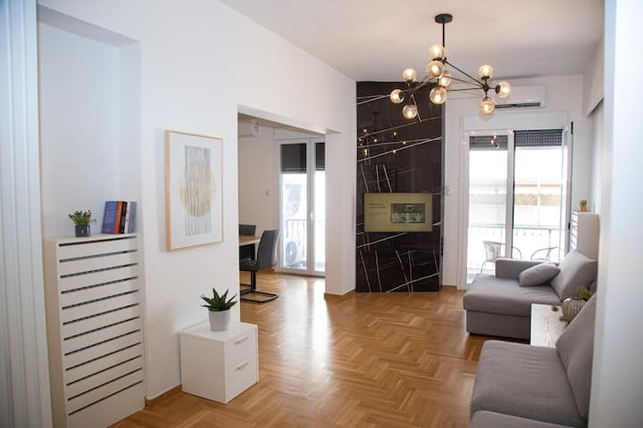 Ergotimou, Designer Apartment In Pangrati - Atenas