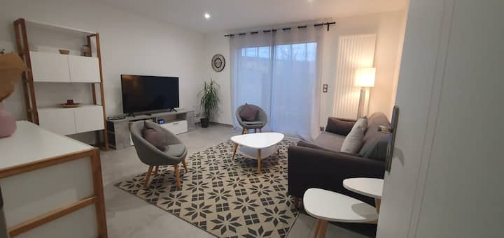 Maison Neuve Tout Confort, Parking - Bourg-en-Bresse