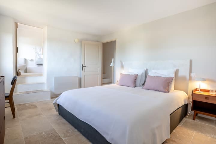 Urbanes Zimmer In Einem Stilvollen Haus Im Luberon - Apt