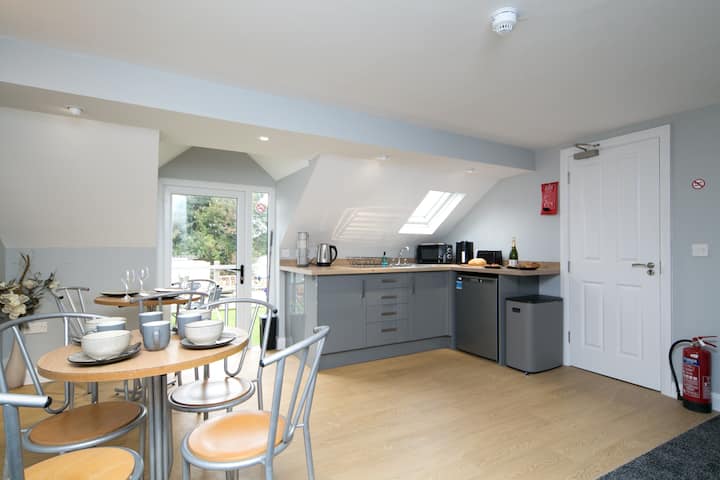 Modern En-suite Room In Country Pub/restaurant (4) - Anglesey