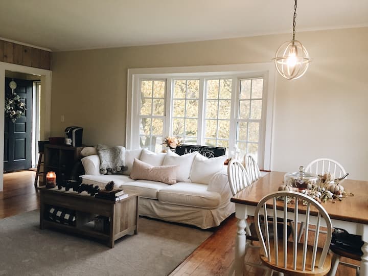 The Queen City Cottage - Poughkeepsie, NY
