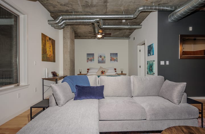Live In Boulder: Premium Escape & Amenities - Boulder, CO