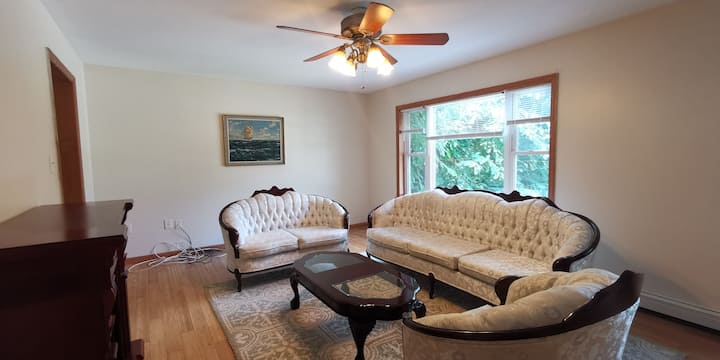 Townhouse 3br/1.5ba Near Umass Memorial Hospital - Grafton, MA