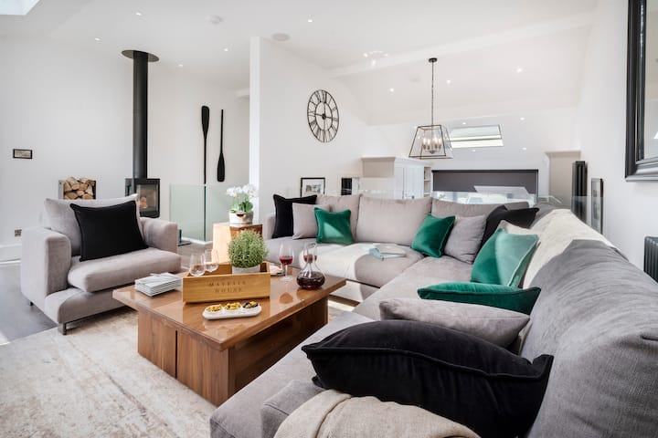 New - Mayfair House - 5 Star - Lake View Luxury - Windermere