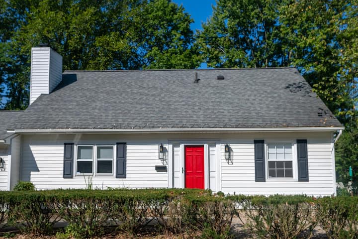 Newly Renovated Home Across From Wra - Hudson, OH