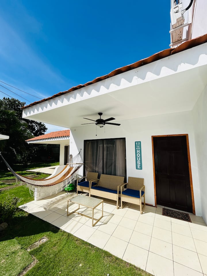 Casa De Playa Terraza Y Piscina - Jaco