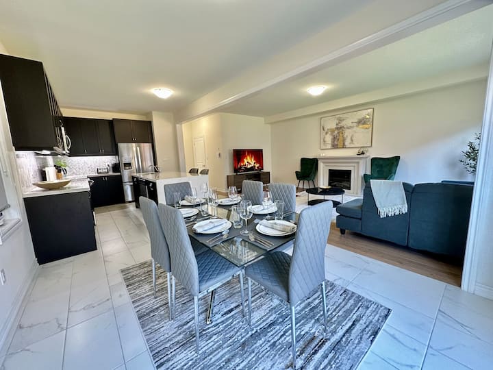 Luxury 4 Bedroom, W/ Parking & Near Public Transit - Caledon