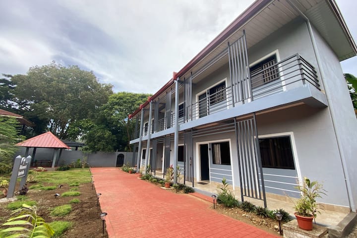 K. Rhiannon’s Apartelle - Clarin