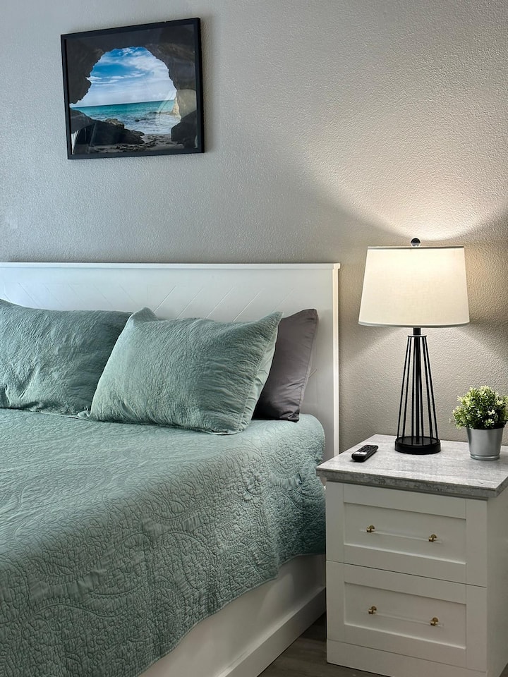 Hideaway 2 - Near Cable Beach - Nassau