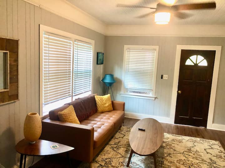 Charming, Serene West Asheville Bungalow - Asheville, NC