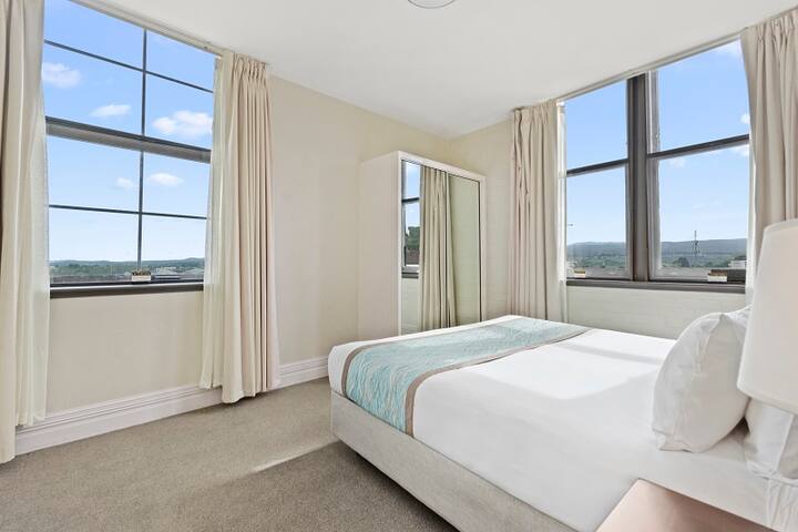 Launceston Central Three Bedroom Apartment - Launceston