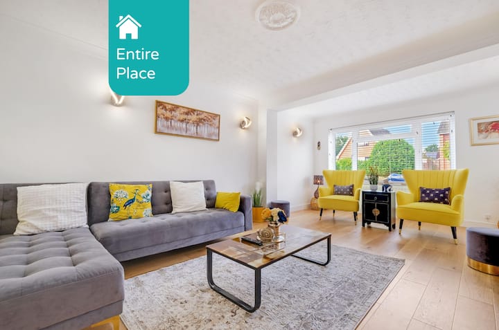 Luxury 5 Bdr 2 Ba House With Parking In Sandhurst - Bracknell