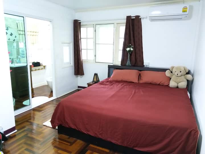 Chambre Familiale Au Style Européen - Ubon Ratchathani