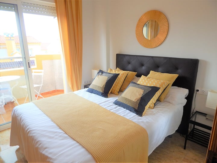 Apartment Overlooks Pool, Roof Terrace, La Florida - La Zenia