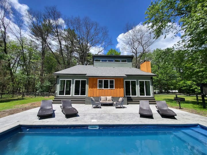 Hse Nr Lk George+saratoga Tace Trck W/hottub+pool - Glens Falls, NY