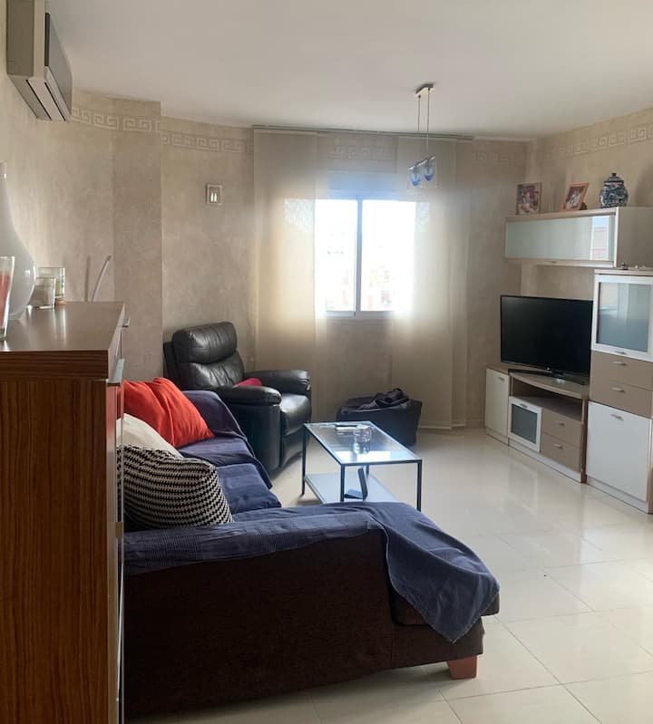 Luminoso Y Espacioso Apartamento - Alicante