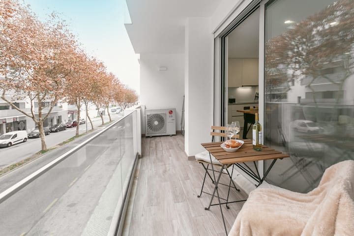Casa Das Ondas - Modern Flat With Garage - Nazaré